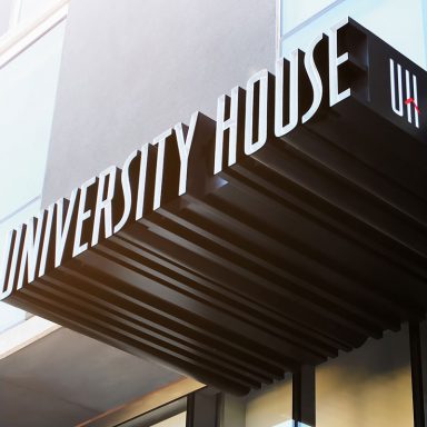 20 Outdoor / Indoor Creative Sign Design Ideas For Inspiration ...