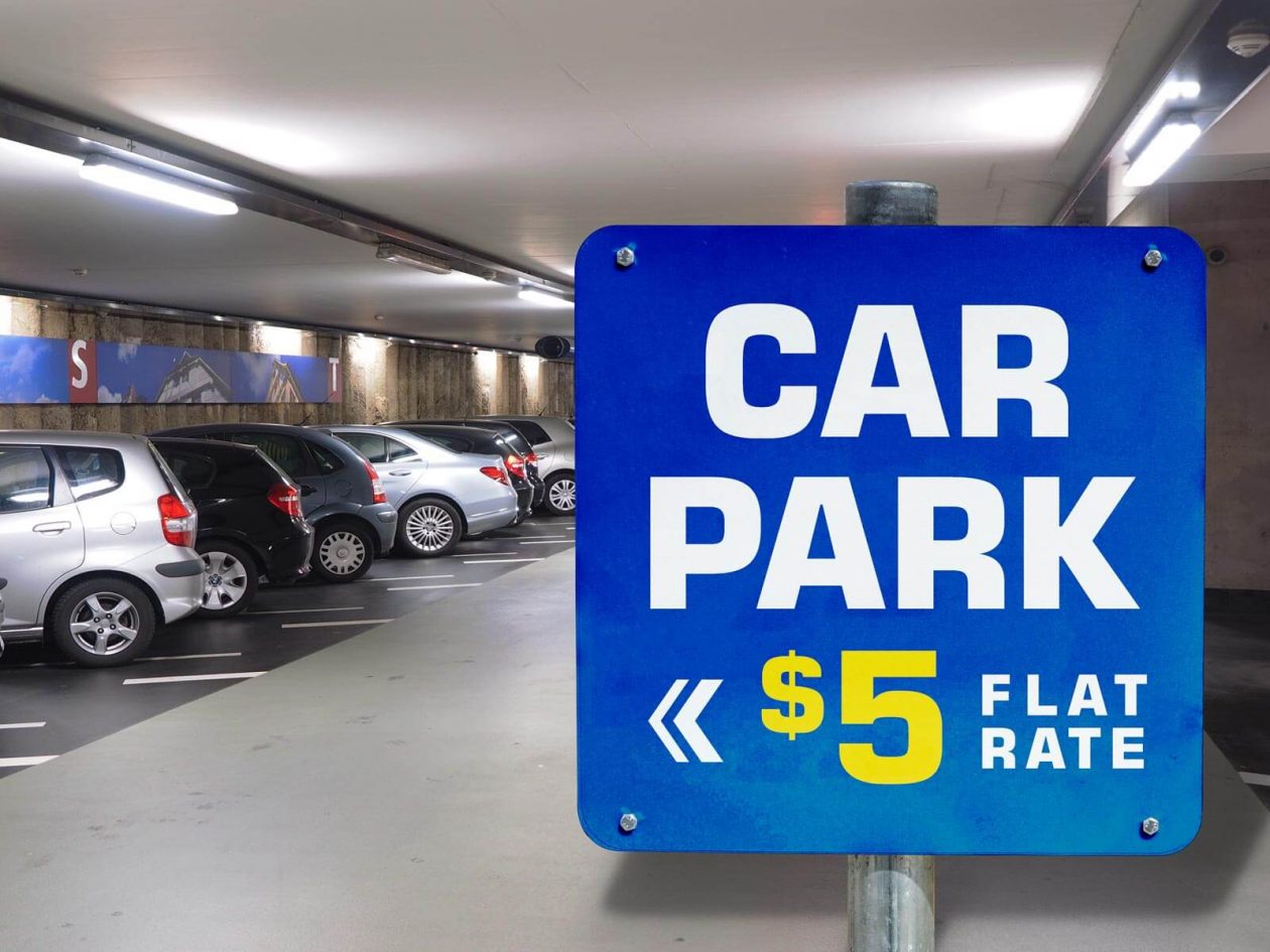 Free Car Parking Signage Mockup PSD - Designbolts