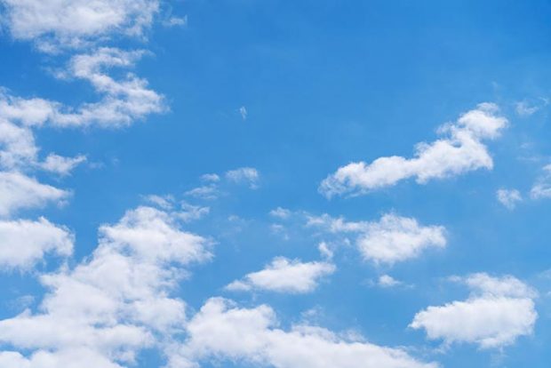 25 Beautiful Free High Resolution Blue Sky Wallpapers & Backgrounds ...