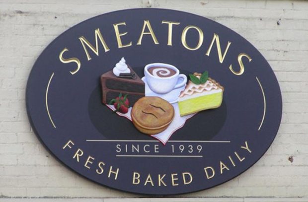 30+ Cool & Creative Outdoor Sign Board Design Ideas - Designbolts