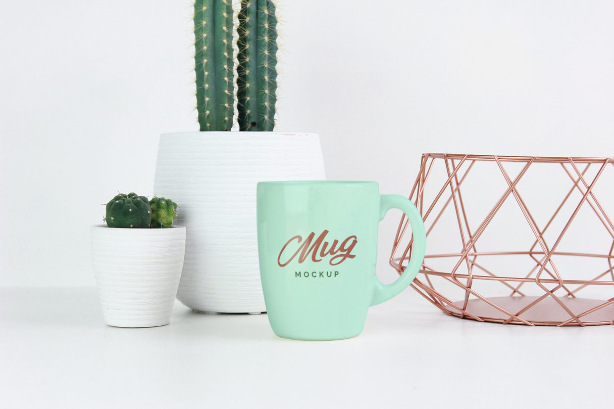 Free Mug Mockup PSD - Designbolts