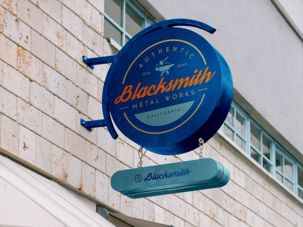 Free Round Signage Mockup PSD - Designbolts